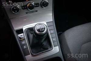 Melns Volkswagen Passat B7 2012 Tukums, ar dzinēja tilpumu 1.60 L un nobraukumu 286 tūkst. km par 4890 €, foto 25 vietnē AUTOMOTO.COM.LV