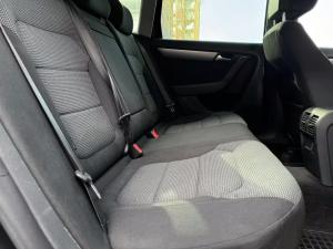 Black Volkswagen Passat B7 2012 in Riga, with an engine capacity of 2.00 L and mileage of 284 thousand km for 4990 €, photo 10 on AUTOMOTO.COM.LV