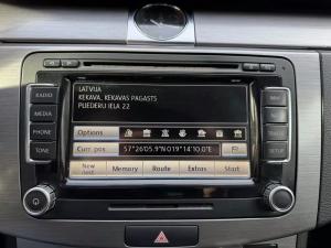 Black Volkswagen Passat B7 2012 in Riga, with an engine capacity of 2.00 L and mileage of 284 thousand km for 4990 €, photo 15 on AUTOMOTO.COM.LV