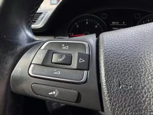 Black Volkswagen Passat B7 2012 in Riga, with an engine capacity of 2.00 L and mileage of 284 thousand km for 4990 €, photo 23 on AUTOMOTO.COM.LV