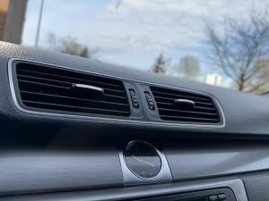 Black Volkswagen Passat B7 2012 in Riga, with an engine capacity of 2.00 L and mileage of 284 thousand km for 4990 €, photo 28 on AUTOMOTO.COM.LV