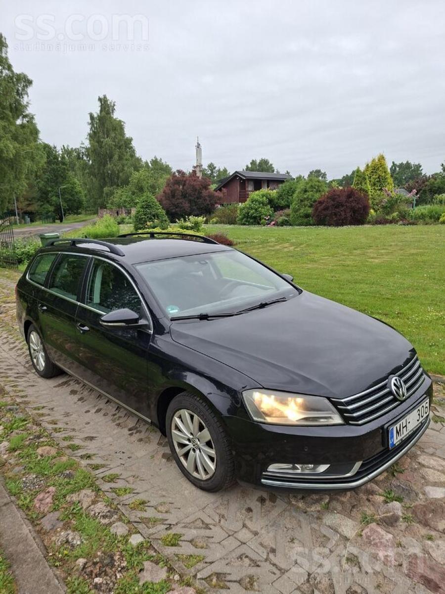 Melns Volkswagen Passat B7 2012 Rīga, ar dzinēja tilpumu 2.00 L un nobraukumu 304 tūkst. km par 3990 €, foto 3 vietnē AUTOMOTO.COM.LV