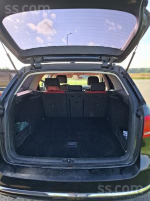 Black Volkswagen Passat B7 2012 in Riga, with an engine capacity of 2.00 L and mileage of 251 thousand km for 5100 €, photo 10 on AUTOMOTO.COM.LV