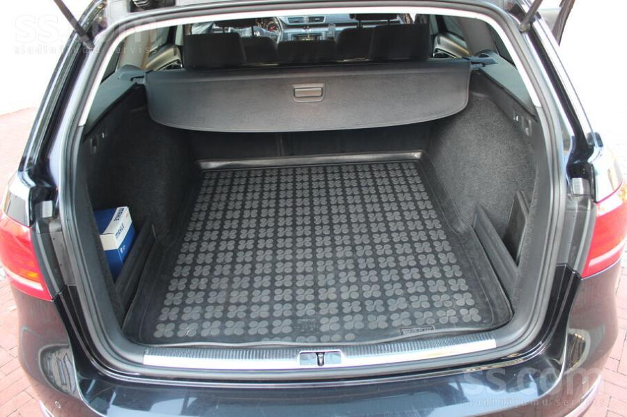 Black Volkswagen Passat B7 2012 in Saldus, with an engine capacity of 2.00 L and mileage of 361 thousand km for 4100 €, photo 15 on AUTOMOTO.COM.LV