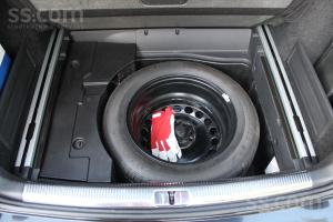 Black Volkswagen Passat B7 2012 in Saldus, with an engine capacity of 2.00 L and mileage of 361 thousand km for 4100 €, photo 16 on AUTOMOTO.COM.LV