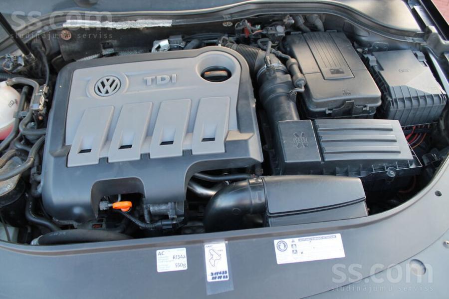 Black Volkswagen Passat B7 2012 in Saldus, with an engine capacity of 2.00 L and mileage of 361 thousand km for 4100 €, photo 21 on AUTOMOTO.COM.LV