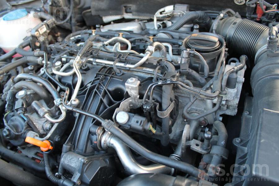 Black Volkswagen Passat B7 2012 in Saldus, with an engine capacity of 2.00 L and mileage of 361 thousand km for 4100 €, photo 22 on AUTOMOTO.COM.LV