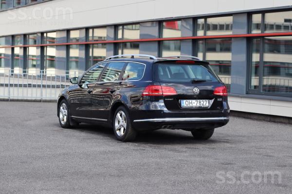 Black Volkswagen Passat B7 2012 in Riga, with an engine capacity of 2.00 L and mileage of 296 thousand km for 4480 €, photo 4 on AUTOMOTO.COM.LV