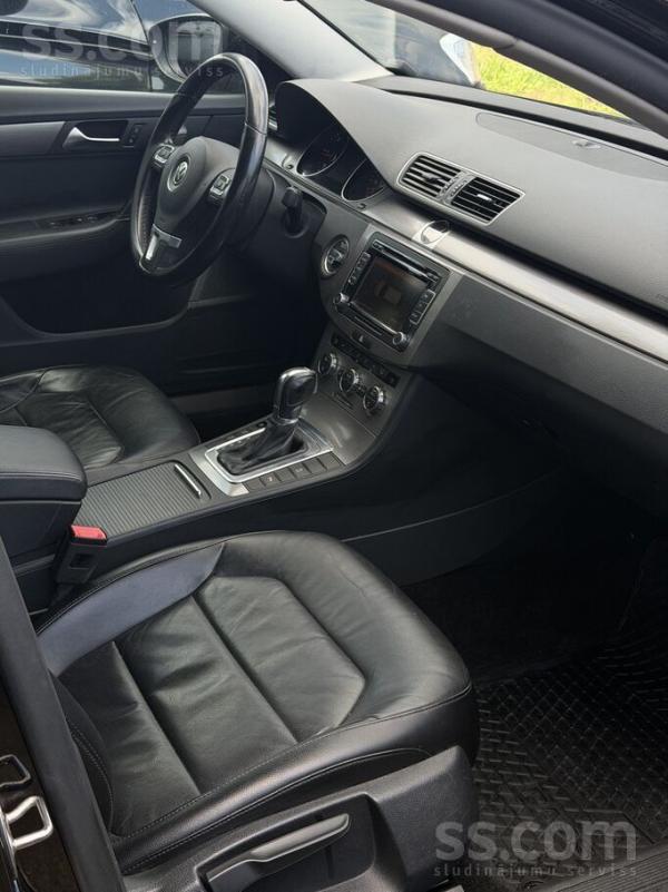 Black Volkswagen Passat B7 2012 in Riga, with an engine capacity of 2.00 L and mileage of 296 thousand km for 4480 €, photo 8 on AUTOMOTO.COM.LV