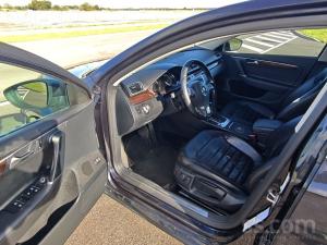 Black Volkswagen Passat B7 2012 in Liepaja, with an engine capacity of 2.00 L and mileage of 278 thousand km for 5100 €, photo 7 on AUTOMOTO.COM.LV