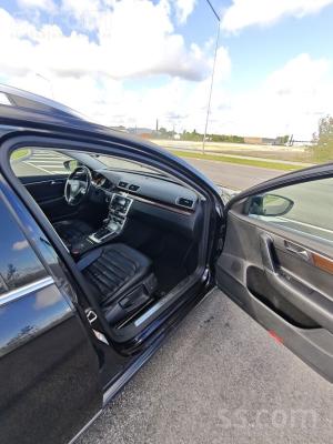Black Volkswagen Passat B7 2012 in Liepaja, with an engine capacity of 2.00 L and mileage of 278 thousand km for 5100 €, photo 8 on AUTOMOTO.COM.LV