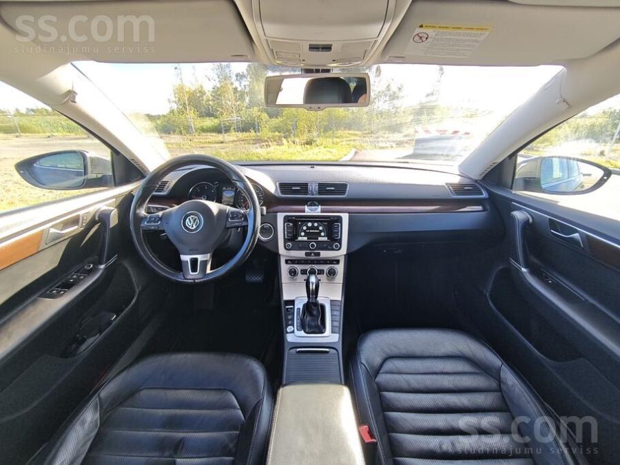 Black Volkswagen Passat B7 2012 in Liepaja, with an engine capacity of 2.00 L and mileage of 278 thousand km for 5100 €, photo 11 on AUTOMOTO.COM.LV