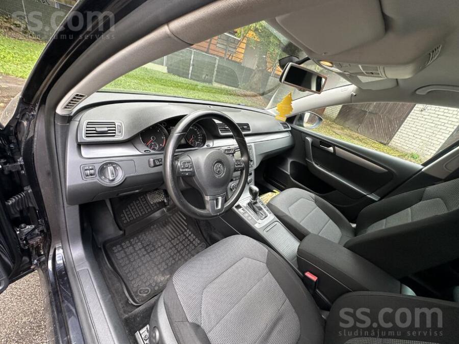 Black Volkswagen Passat B7 2012 in Riga, with an engine capacity of 2.00 L and mileage of 0 thousand km for 3850 €, photo 17 on AUTOMOTO.COM.LV