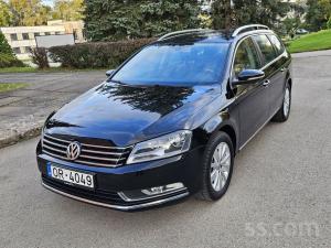 Black Volkswagen Passat B7 2012 in Jekabpils, with an engine capacity of 2.00 L and mileage of 312 thousand km for 5990 €, photo 3 on AUTOMOTO.COM.LV