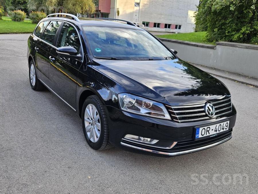 Black Volkswagen Passat B7 2012 in Jekabpils, with an engine capacity of 2.00 L and mileage of 312 thousand km for 5990 €, photo 5 on AUTOMOTO.COM.LV