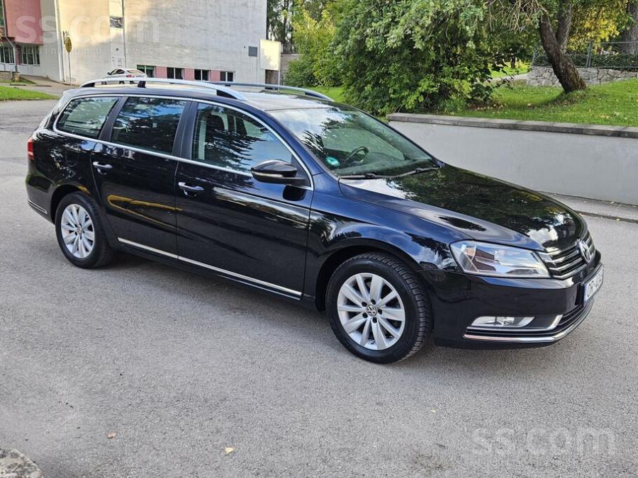 Black Volkswagen Passat B7 2012 in Jekabpils, with an engine capacity of 2.00 L and mileage of 312 thousand km for 5990 €, photo 6 on AUTOMOTO.COM.LV