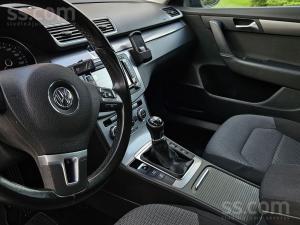 Black Volkswagen Passat B7 2012 in Jekabpils, with an engine capacity of 2.00 L and mileage of 312 thousand km for 5990 €, photo 14 on AUTOMOTO.COM.LV