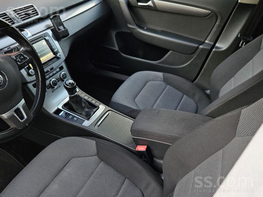 Black Volkswagen Passat B7 2012 in Jekabpils, with an engine capacity of 2.00 L and mileage of 312 thousand km for 5990 €, photo 18 on AUTOMOTO.COM.LV