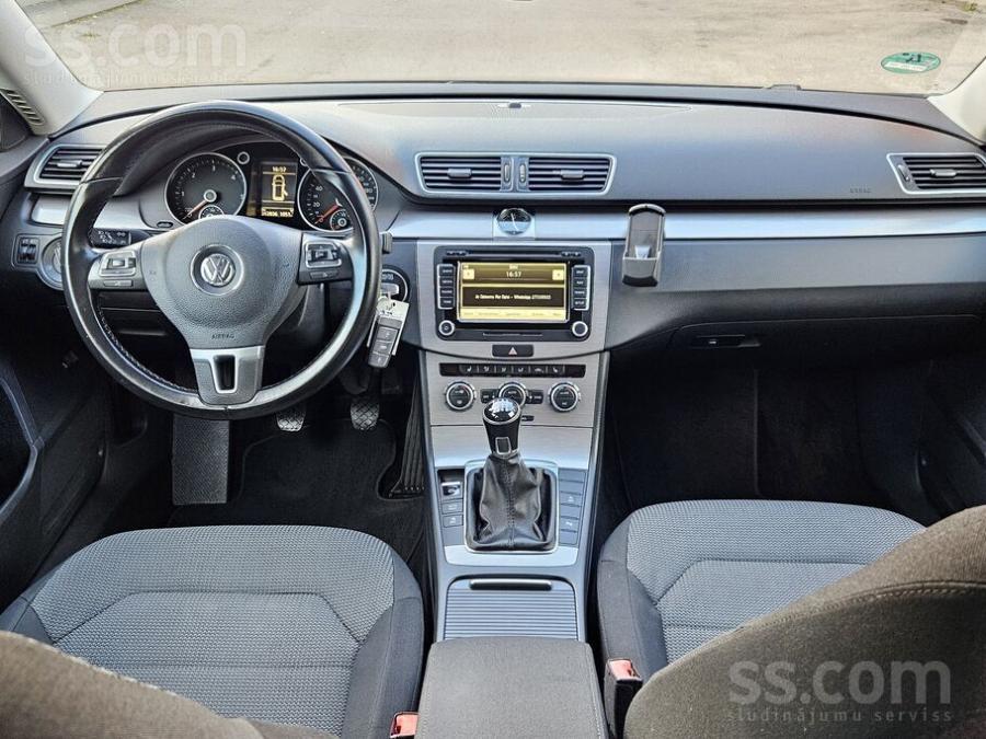 Black Volkswagen Passat B7 2012 in Jekabpils, with an engine capacity of 2.00 L and mileage of 312 thousand km for 5990 €, photo 20 on AUTOMOTO.COM.LV