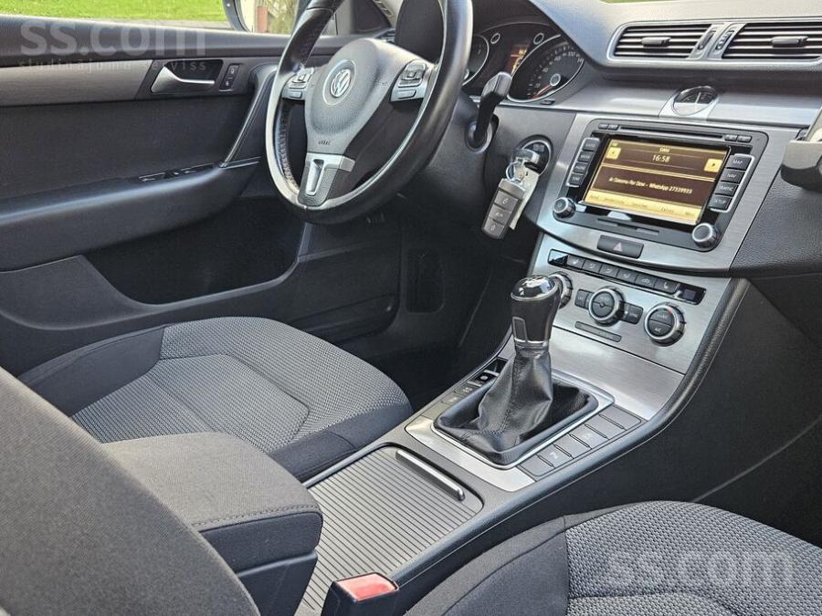 Black Volkswagen Passat B7 2012 in Jekabpils, with an engine capacity of 2.00 L and mileage of 312 thousand km for 5990 €, photo 21 on AUTOMOTO.COM.LV