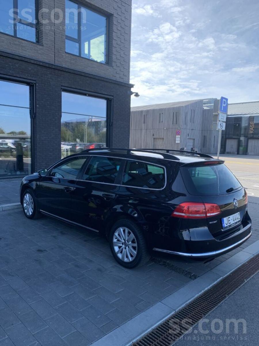 Melns Volkswagen Passat B7 2013 Rīga, ar dzinēja tilpumu 2.00 L un nobraukumu 274 tūkst. km par 5700 €, foto 3 vietnē AUTOMOTO.COM.LV