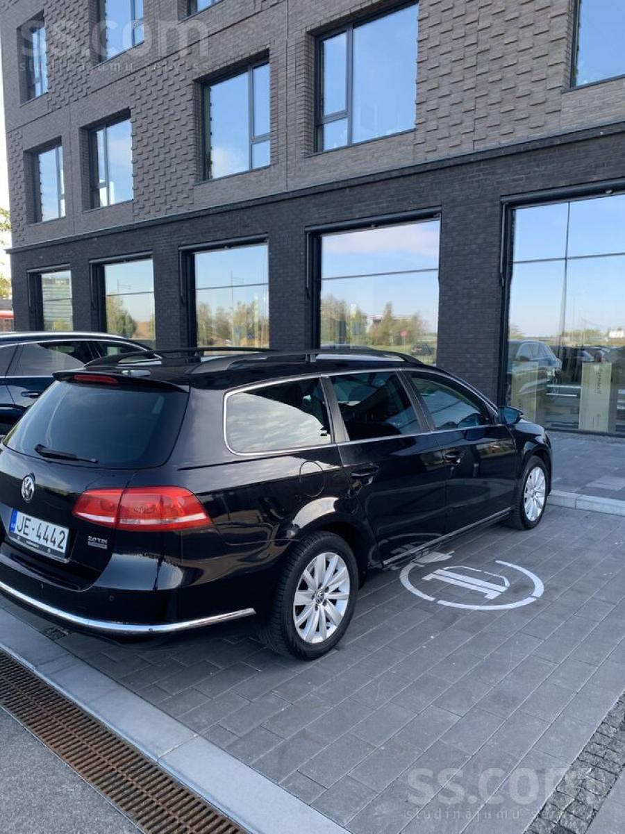 Melns Volkswagen Passat B7 2013 Rīga, ar dzinēja tilpumu 2.00 L un nobraukumu 274 tūkst. km par 5700 €, foto 5 vietnē AUTOMOTO.COM.LV