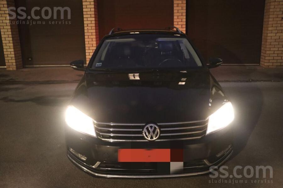 Black Volkswagen Passat B7 2013 in Riga, with an engine capacity of 1.80 L and mileage of 143 thousand km for 5450 €, photo 2 on AUTOMOTO.COM.LV