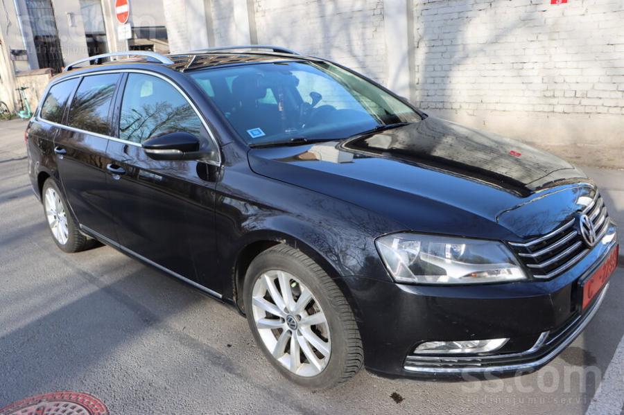 Black Volkswagen Passat B7 2013 in Riga, with an engine capacity of 1.80 L and mileage of 143 thousand km for 5450 €, photo 16 on AUTOMOTO.COM.LV