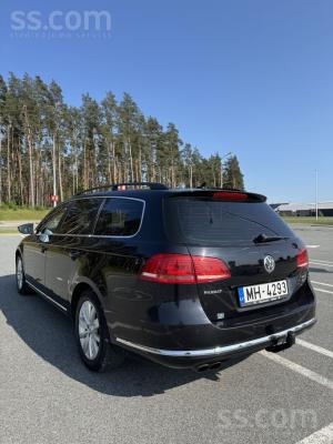 Black Volkswagen Passat B7 2013 in Riga, with an engine capacity of 2.00 L and mileage of 283 thousand km for 6000 €, photo 4 on AUTOMOTO.COM.LV