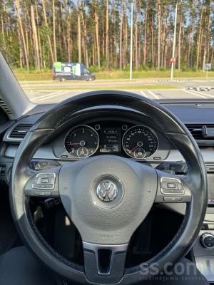 Black Volkswagen Passat B7 2013 in Riga, with an engine capacity of 2.00 L and mileage of 283 thousand km for 6000 €, photo 11 on AUTOMOTO.COM.LV
