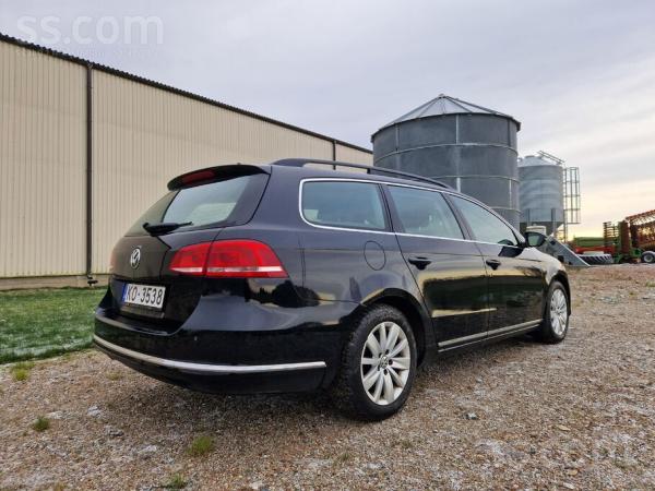 Black Volkswagen Passat B7 2013 in Jelgava, with an engine capacity of 2.00 L and mileage of 327 thousand km for 4200 €, photo 7 on AUTOMOTO.COM.LV