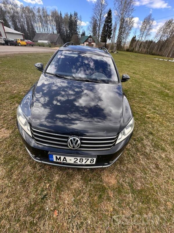 Black Volkswagen Passat B7 2013 in Ogre, with an engine capacity of 2.00 L and mileage of 375 thousand km for 3900 €, photo 1 on AUTOMOTO.COM.LV