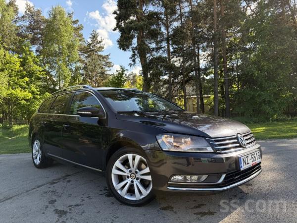 Black Volkswagen Passat B7 2013 in Jekabpils, with an engine capacity of 2.00 L and mileage of 346 thousand km for 3400 €, photo 1 on AUTOMOTO.COM.LV