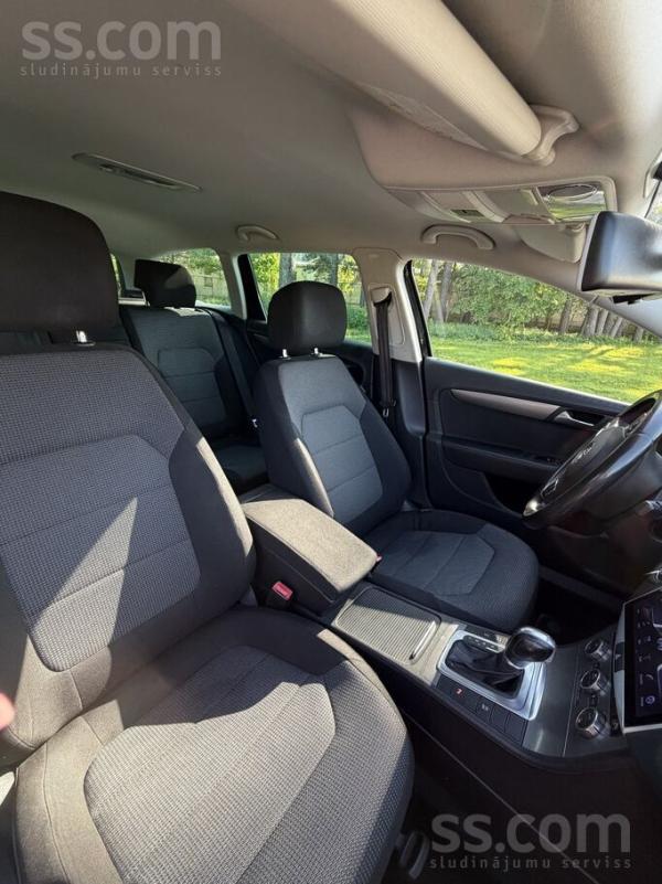 Black Volkswagen Passat B7 2013 in Jekabpils, with an engine capacity of 2.00 L and mileage of 346 thousand km for 3400 €, photo 8 on AUTOMOTO.COM.LV