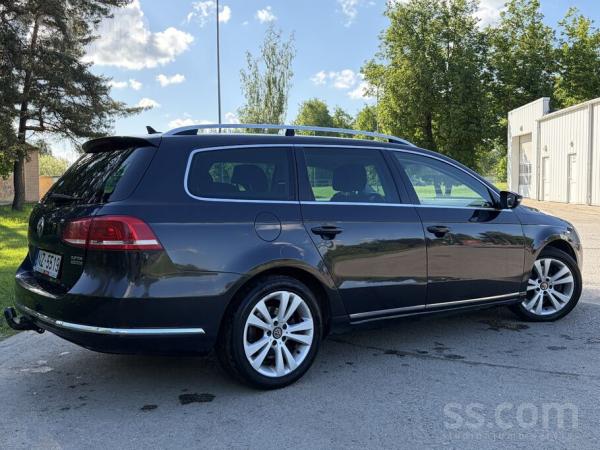 Black Volkswagen Passat B7 2013 in Jekabpils, with an engine capacity of 2.00 L and mileage of 346 thousand km for 3400 €, photo 4 on AUTOMOTO.COM.LV