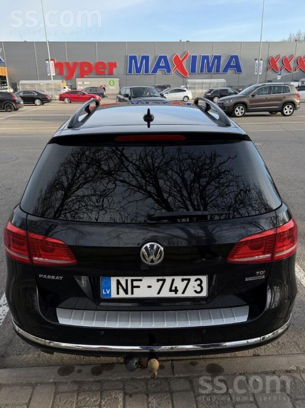 Black Volkswagen Passat B7 2013 in Riga, with an engine capacity of 1.60 L and mileage of 423 thousand km for 4100 €, photo 6 on AUTOMOTO.COM.LV