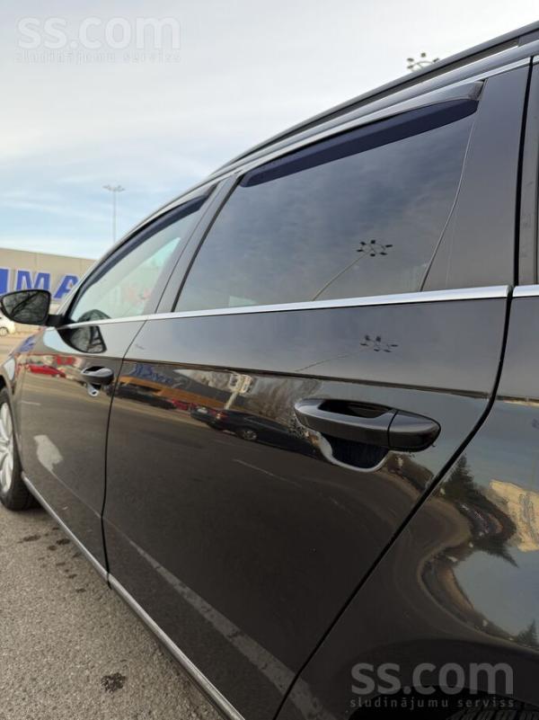 Black Volkswagen Passat B7 2013 in Riga, with an engine capacity of 1.60 L and mileage of 423 thousand km for 4100 €, photo 8 on AUTOMOTO.COM.LV