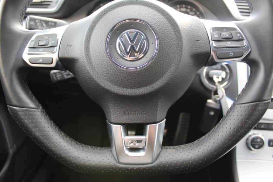 Melns Volkswagen Passat B7 2013 Rīga, ar dzinēja tilpumu 2.00 L un nobraukumu 95 tūkst. km par 9000 €, foto 4 vietnē AUTOMOTO.COM.LV