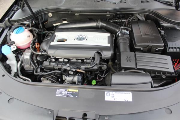 Black Volkswagen Passat B7 2013 in Riga, with an engine capacity of 2.00 L and mileage of 95 thousand km for 9000 €, photo 9 on AUTOMOTO.COM.LV