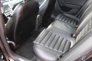 Melns Volkswagen Passat B7 2013 Rīga, ar dzinēja tilpumu 2.00 L un nobraukumu 95 tūkst. km par 9000 €, foto 16 vietnē AUTOMOTO.COM.LV