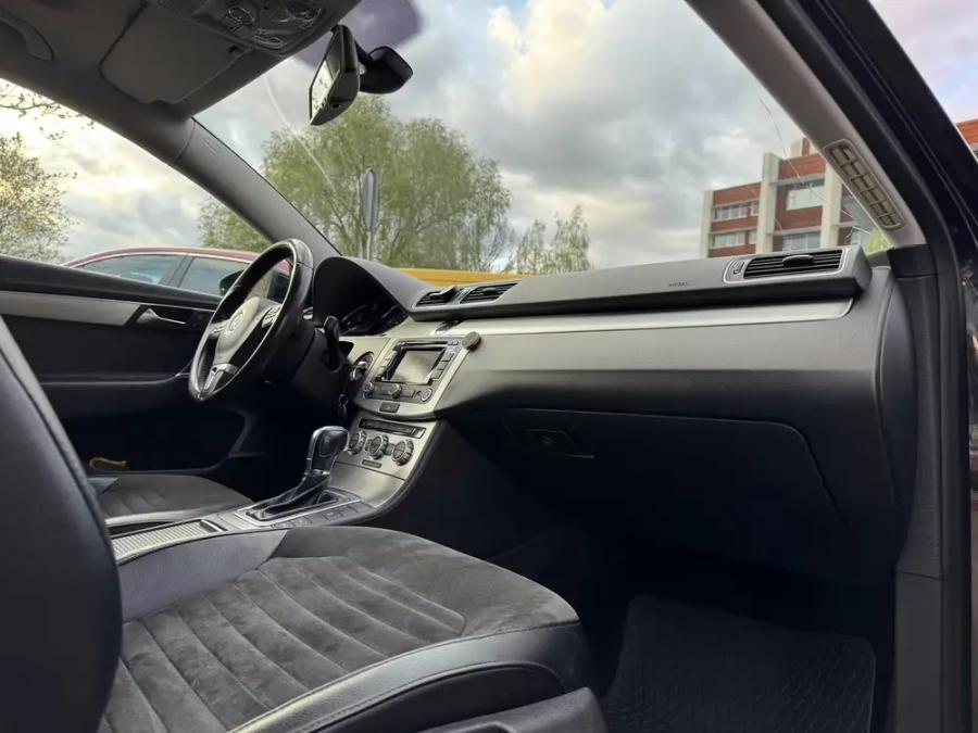Melns Volkswagen Passat B7 2013 Rīga, ar dzinēja tilpumu 2.00 L un nobraukumu 248 tūkst. km par 3790 €, foto 13 vietnē AUTOMOTO.COM.LV