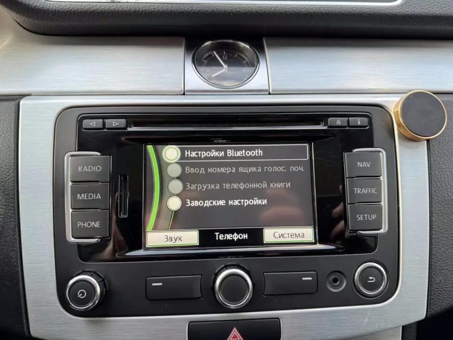 Melns Volkswagen Passat B7 2013 Rīga, ar dzinēja tilpumu 2.00 L un nobraukumu 248 tūkst. km par 3790 €, foto 18 vietnē AUTOMOTO.COM.LV
