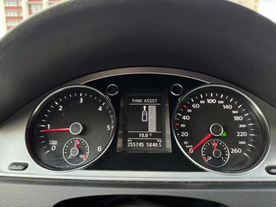 Melns Volkswagen Passat B7 2013 Rīga, ar dzinēja tilpumu 2.00 L un nobraukumu 248 tūkst. km par 3790 €, foto 33 vietnē AUTOMOTO.COM.LV