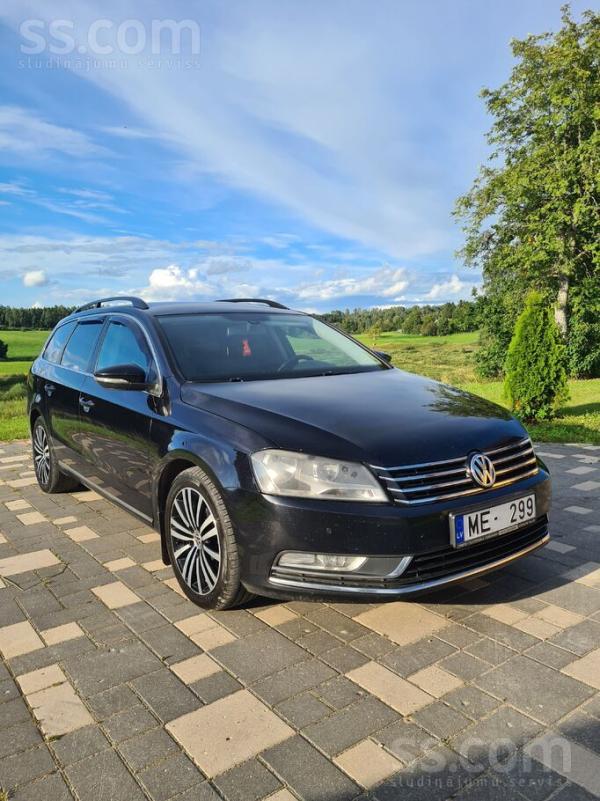Melns Volkswagen Passat B7 2013 Alūksne, ar dzinēja tilpumu 2.00 L un nobraukumu 378 tūkst. km par 4950 €, foto 1 vietnē AUTOMOTO.COM.LV
