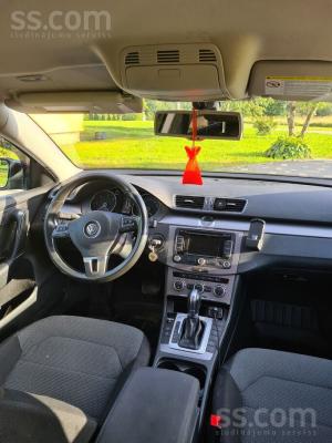Melns Volkswagen Passat B7 2013 Alūksne, ar dzinēja tilpumu 2.00 L un nobraukumu 378 tūkst. km par 4950 €, foto 5 vietnē AUTOMOTO.COM.LV
