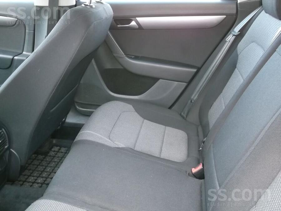 Melns Volkswagen Passat B7 2013 Bauska, ar dzinēja tilpumu 2.00 L un nobraukumu 327 tūkst. km par 4550 €, foto 16 vietnē AUTOMOTO.COM.LV