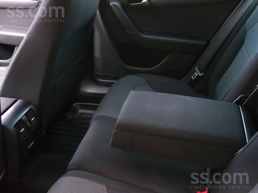 Melns Volkswagen Passat B7 2013 Bauska, ar dzinēja tilpumu 2.00 L un nobraukumu 327 tūkst. km par 4550 €, foto 18 vietnē AUTOMOTO.COM.LV