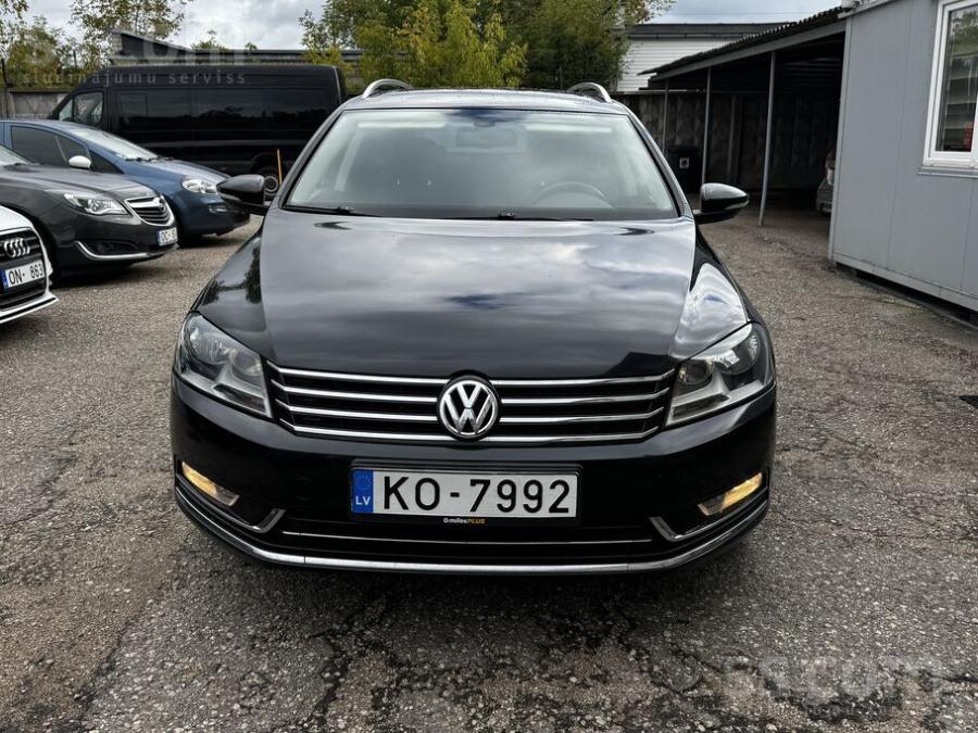 Melns Volkswagen Passat B7 2013 Daugavpils, ar dzinēja tilpumu 2.00 L un nobraukumu 0 tūkst. km par 4990 €, foto 3 vietnē AUTOMOTO.COM.LV