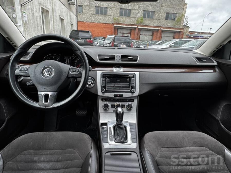 Melns Volkswagen Passat B7 2013 Daugavpils, ar dzinēja tilpumu 2.00 L un nobraukumu 0 tūkst. km par 4990 €, foto 15 vietnē AUTOMOTO.COM.LV