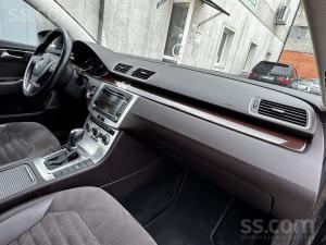 Melns Volkswagen Passat B7 2013 Daugavpils, ar dzinēja tilpumu 2.00 L un nobraukumu 0 tūkst. km par 4990 €, foto 17 vietnē AUTOMOTO.COM.LV